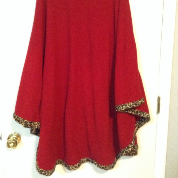 LE MODA | Jackets & Coats | Le Moda Red Cape W Leopard Trim One Size ...